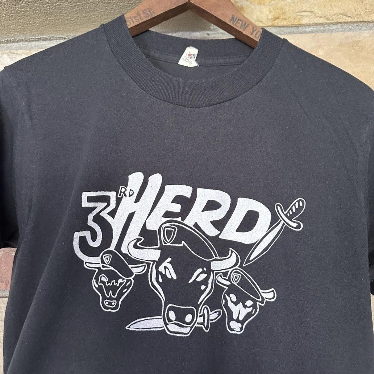 Vintage 80s 3rd Herd US Air Force Bull Graphic... | Depop
