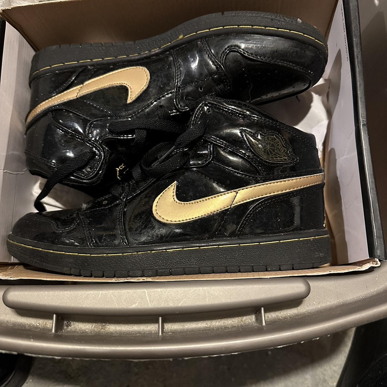 Air Jordan 1s “Metallic Gold” 2003 Release Sz... - Depop