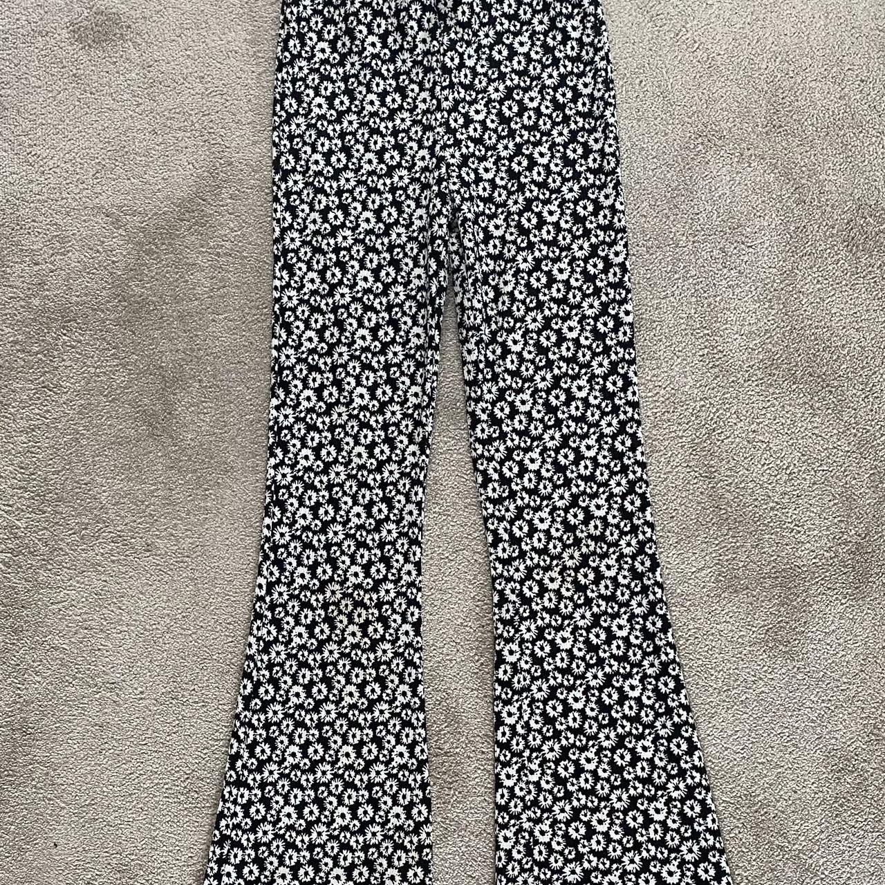 Pattern flares. Worn a few times. Really comfy.... - Depop