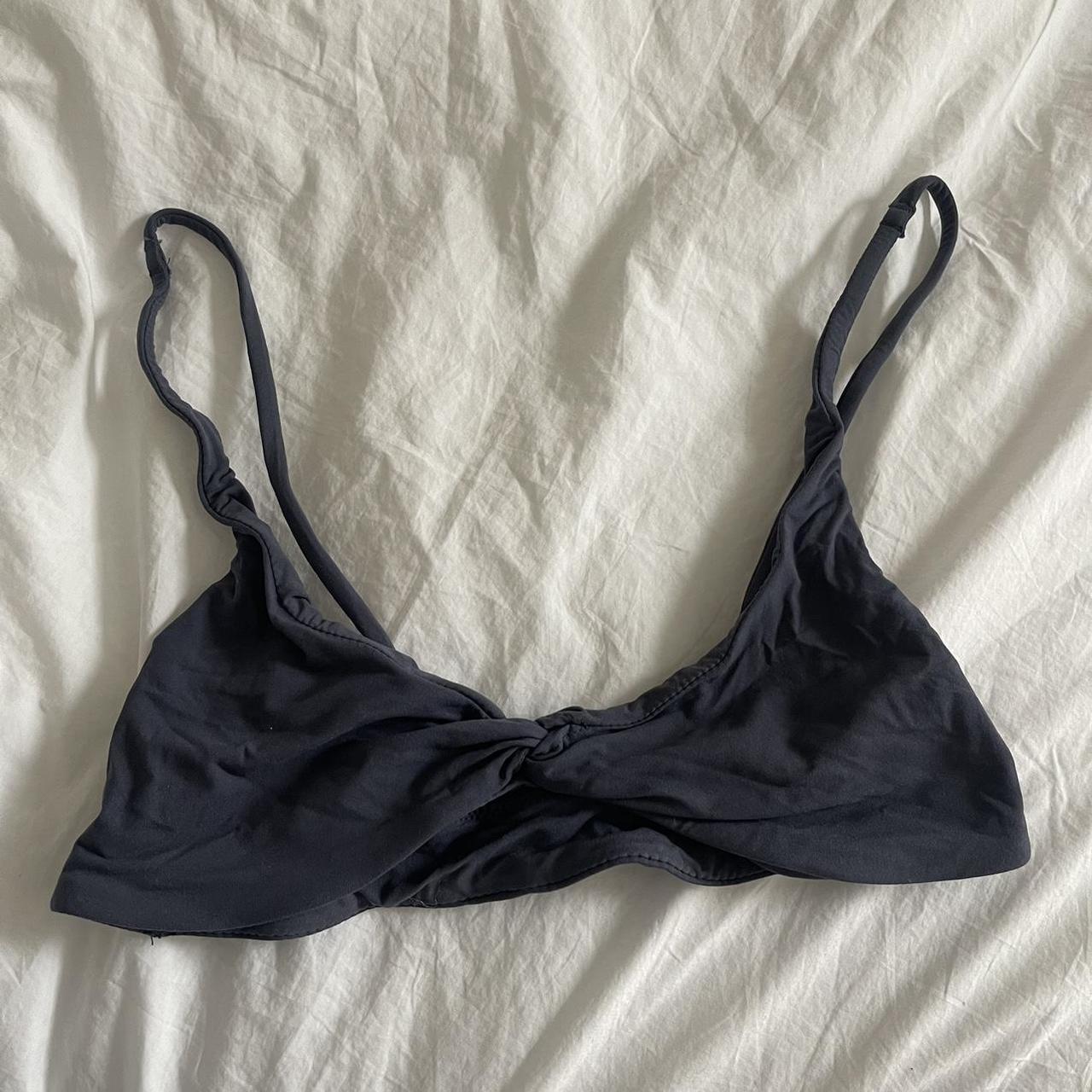 Skims Women's Navy Bra | Depop