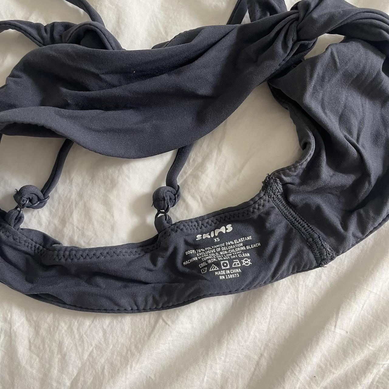 Skims Women's Navy Bra | Depop