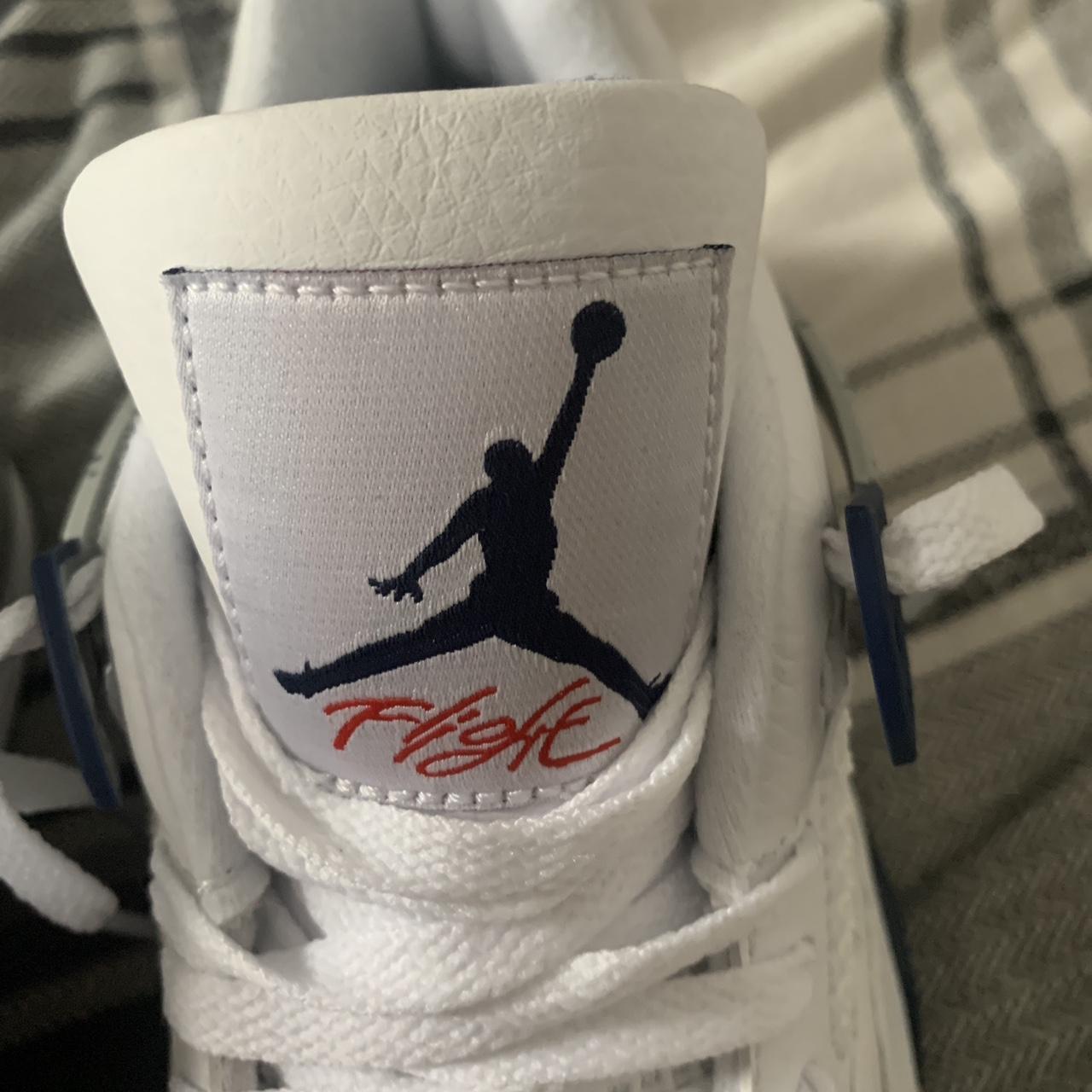 Jordan Men's Navy and White Trainers | Depop