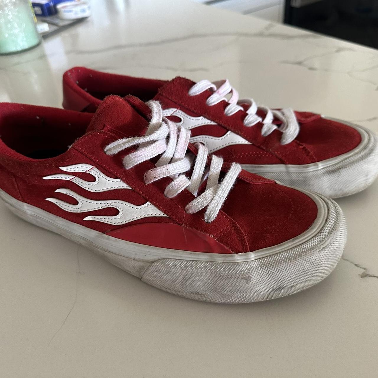 Straye Sneakers - Depop