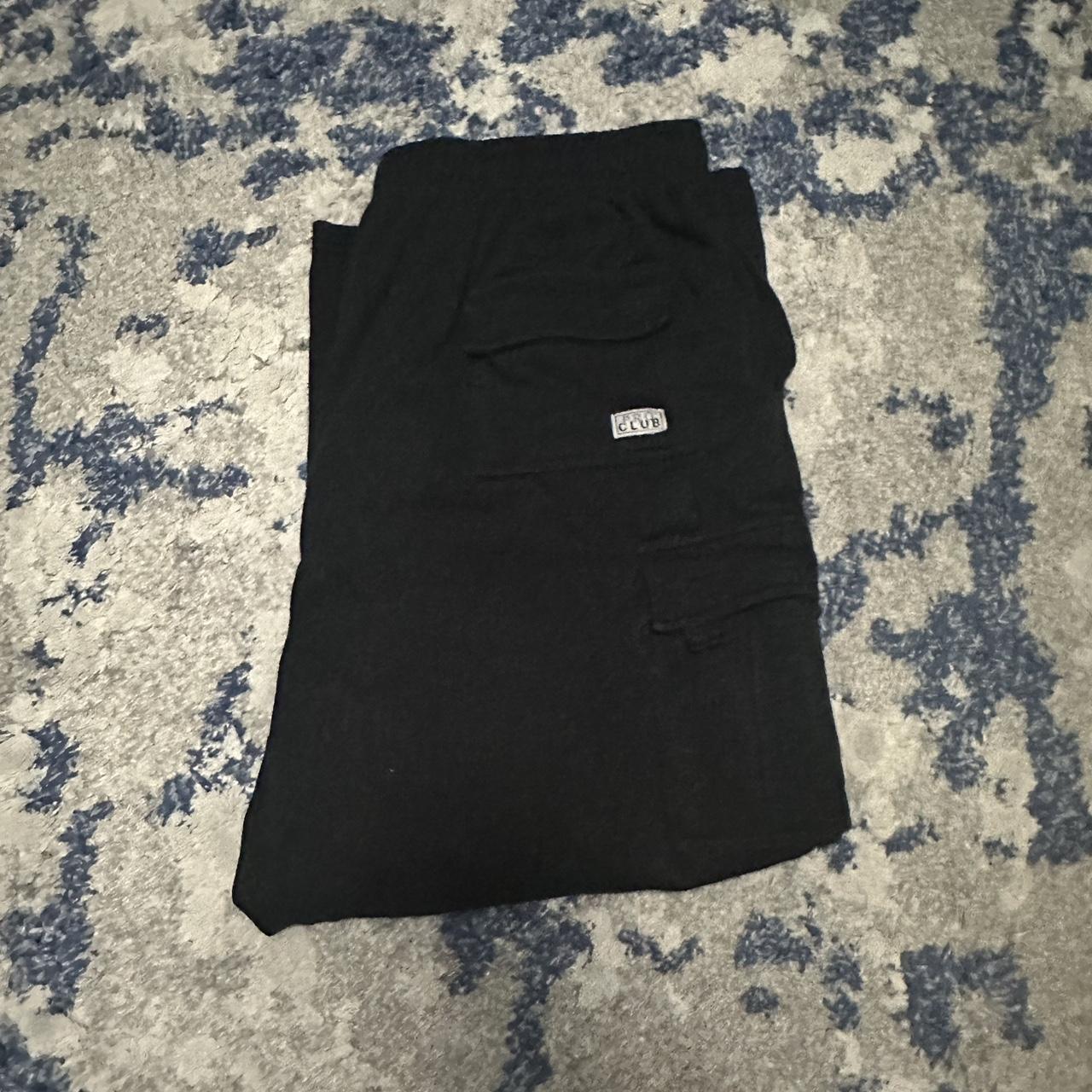 Black pro clubs 5XL been use a couple times there is... - Depop