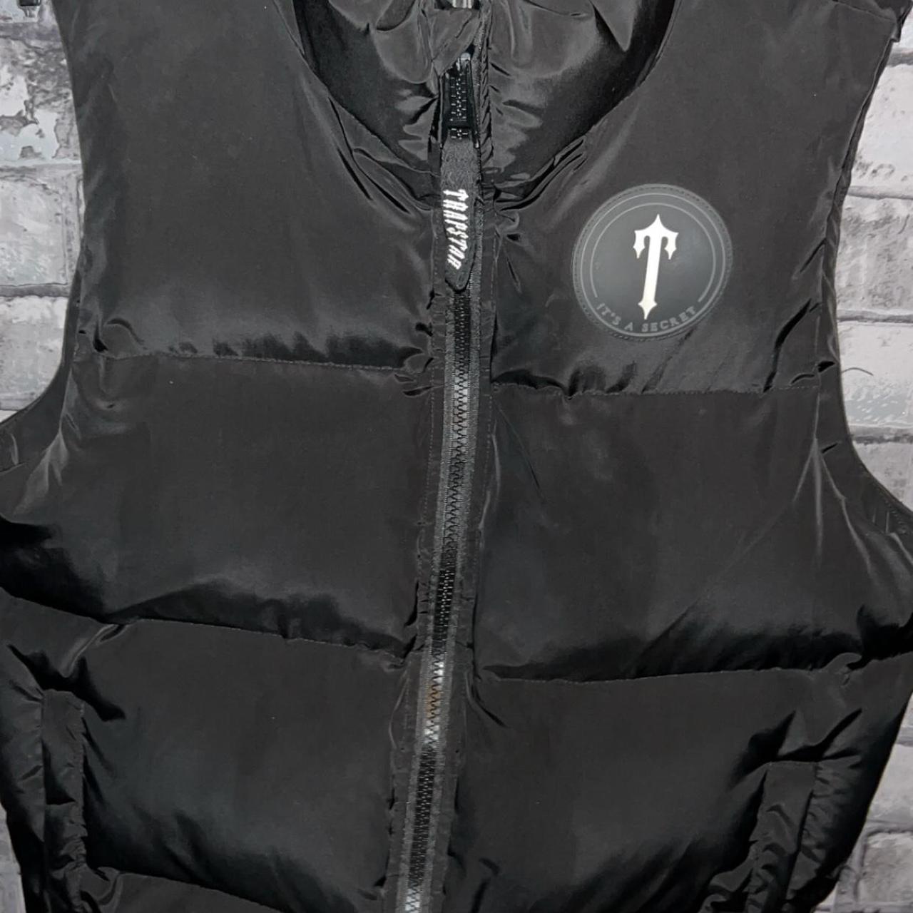Trapstar gilet brand new hardly worn size mens small... - Depop