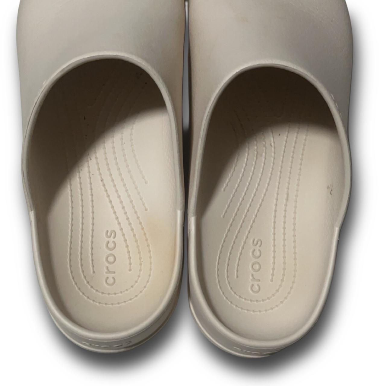 Crocs Cream Dylan Clog Some discoloration/scuff - Depop