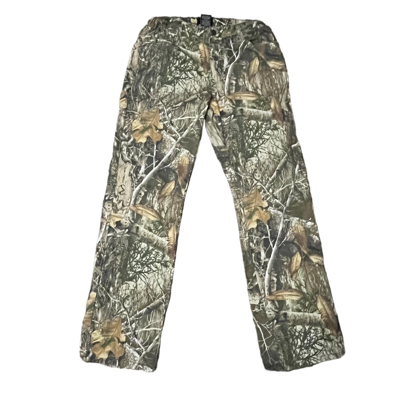 cargo real tree camo pants - in great condition... - Depop