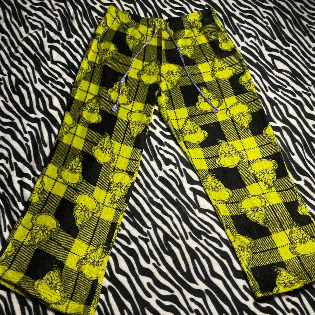 plaid grinch fluffy pj pants #grinch #pjpants - Depop