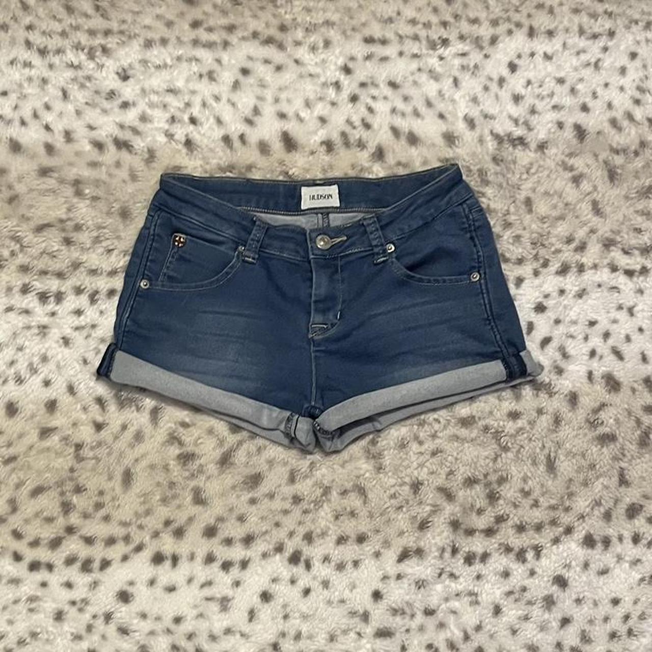 SUPER CUTE shorts 💙💙 can be unrolled Love the back... | Depop