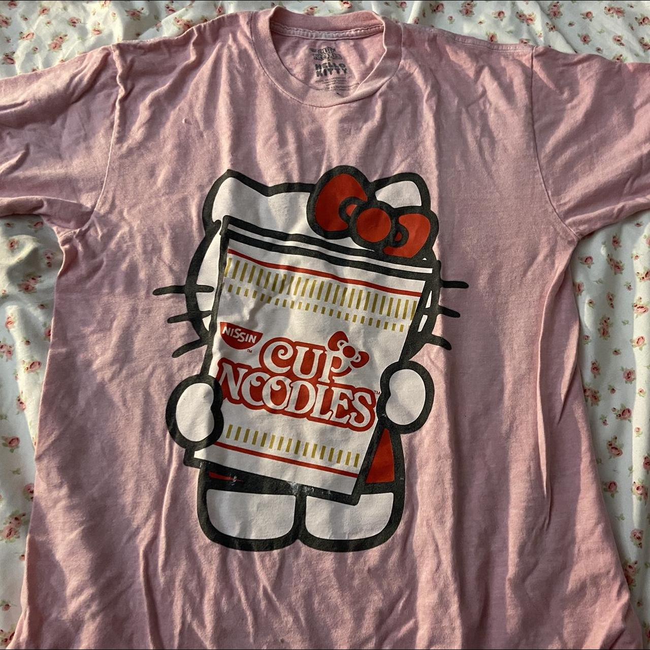 Hello Kitty Women's T-shirt | Depop