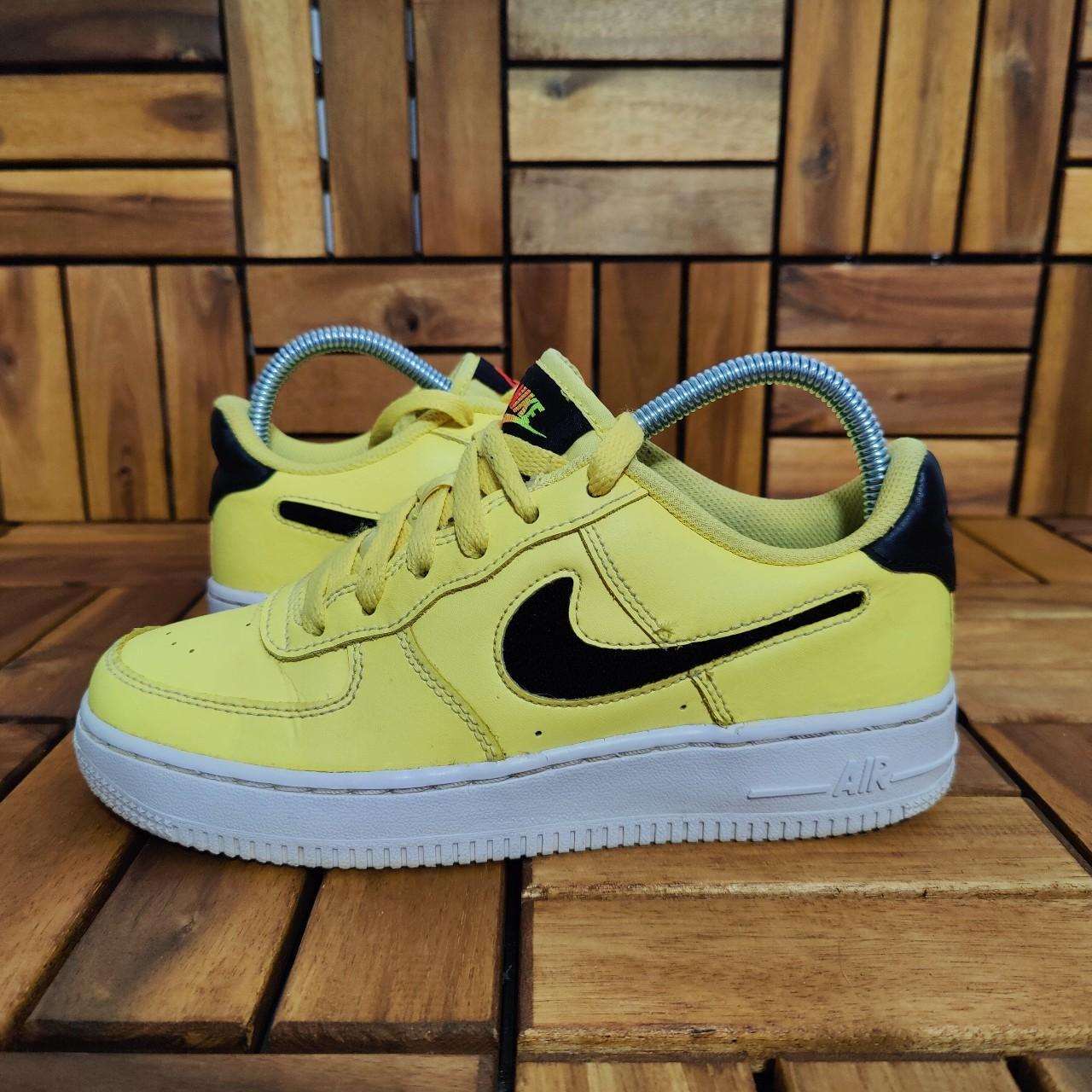 Nike Women's Yellow Trainers | Depop
