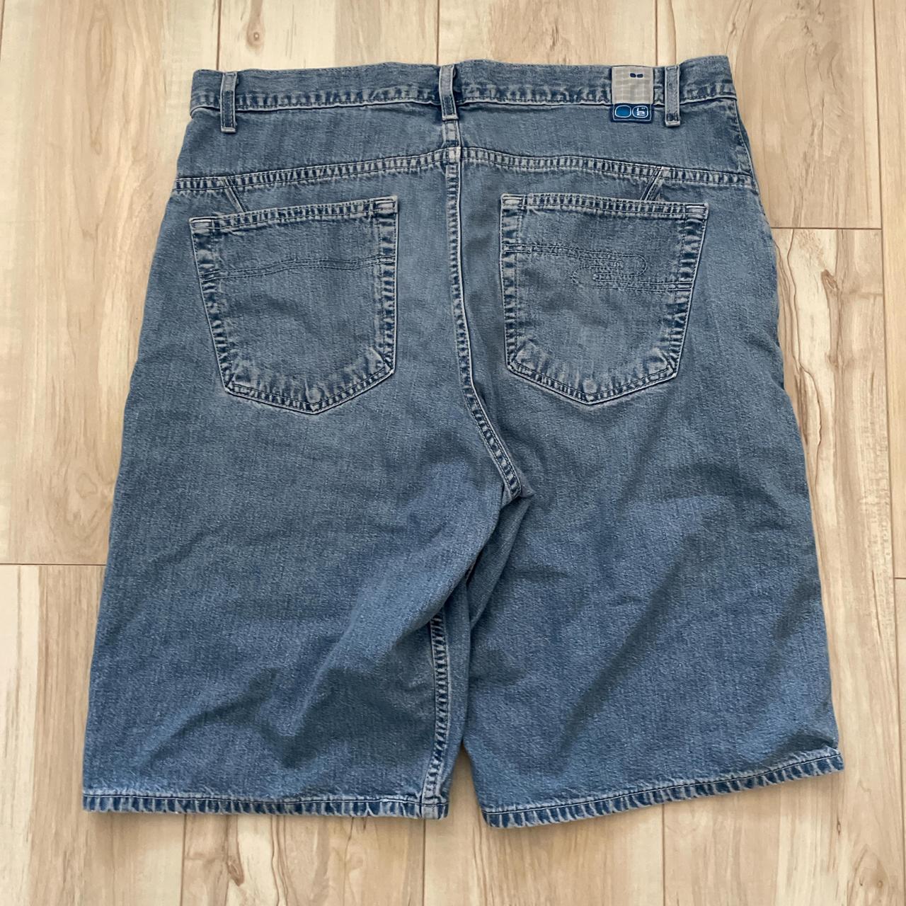 2000s essential Levi jorts Measurements📏: 38”... - Depop