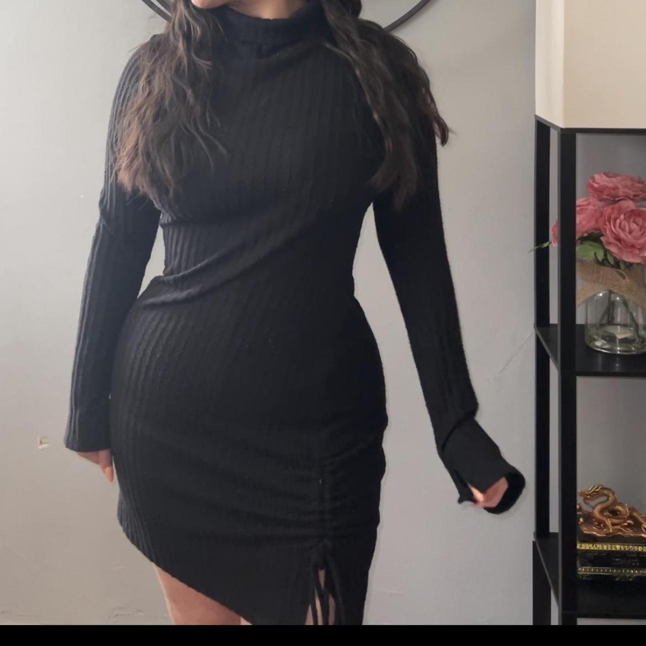 Black turtle neck dress with slit on side - Depop