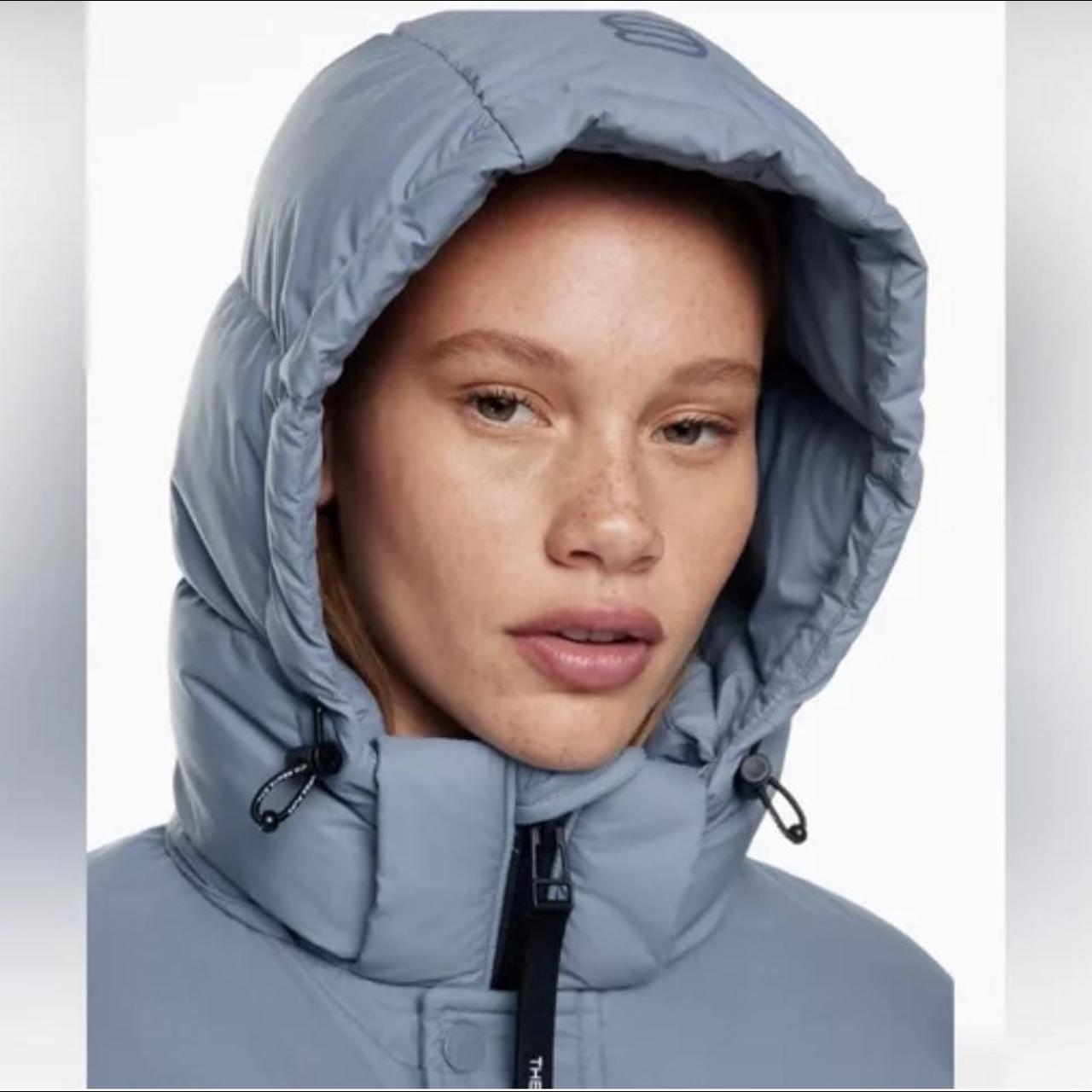 Aritzia Super Puff Shorty size XS. Besides a tiny... - Depop