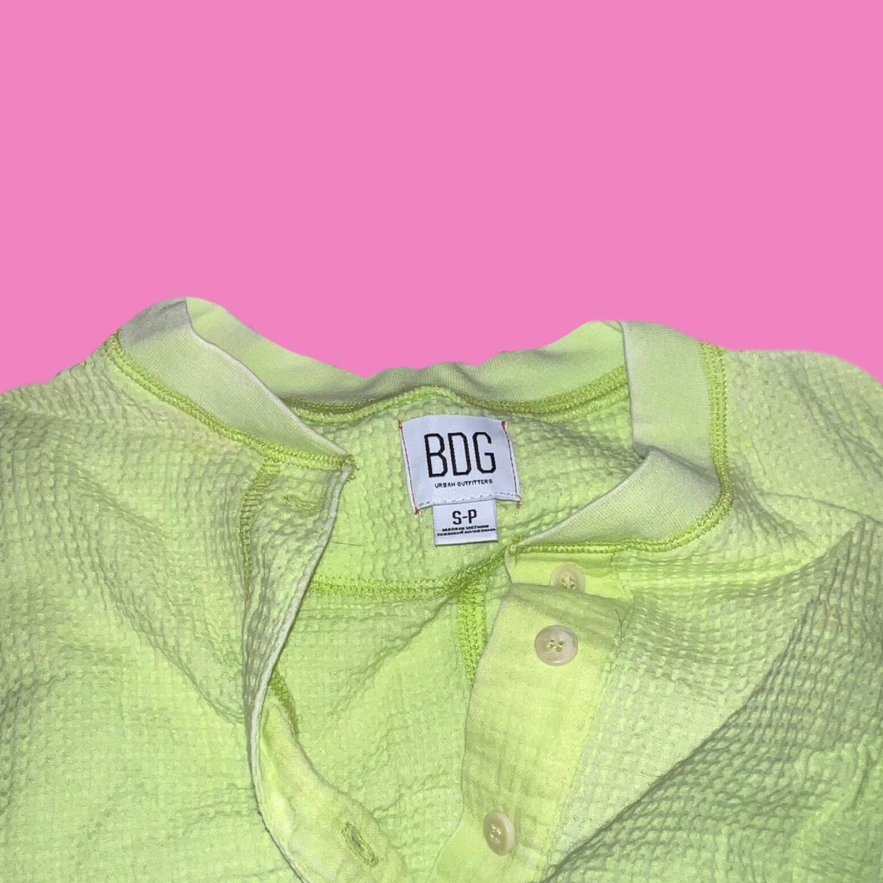 BDG Women's Green T-shirt | Depop