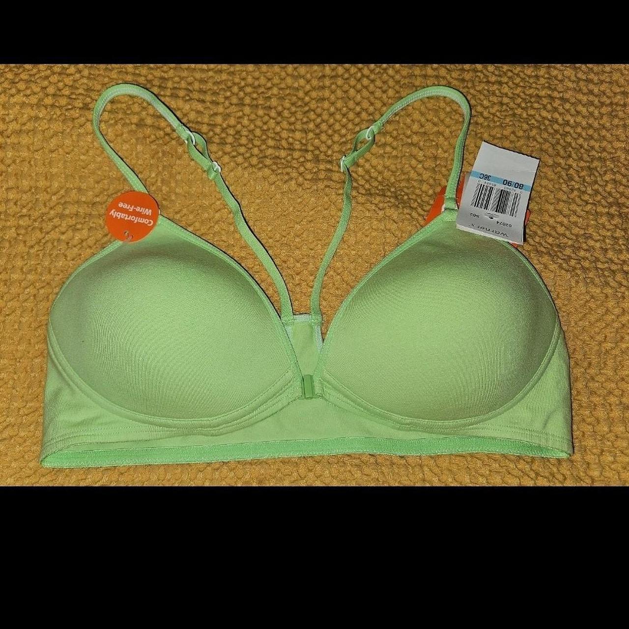 Warner's Women's Bra | Depop