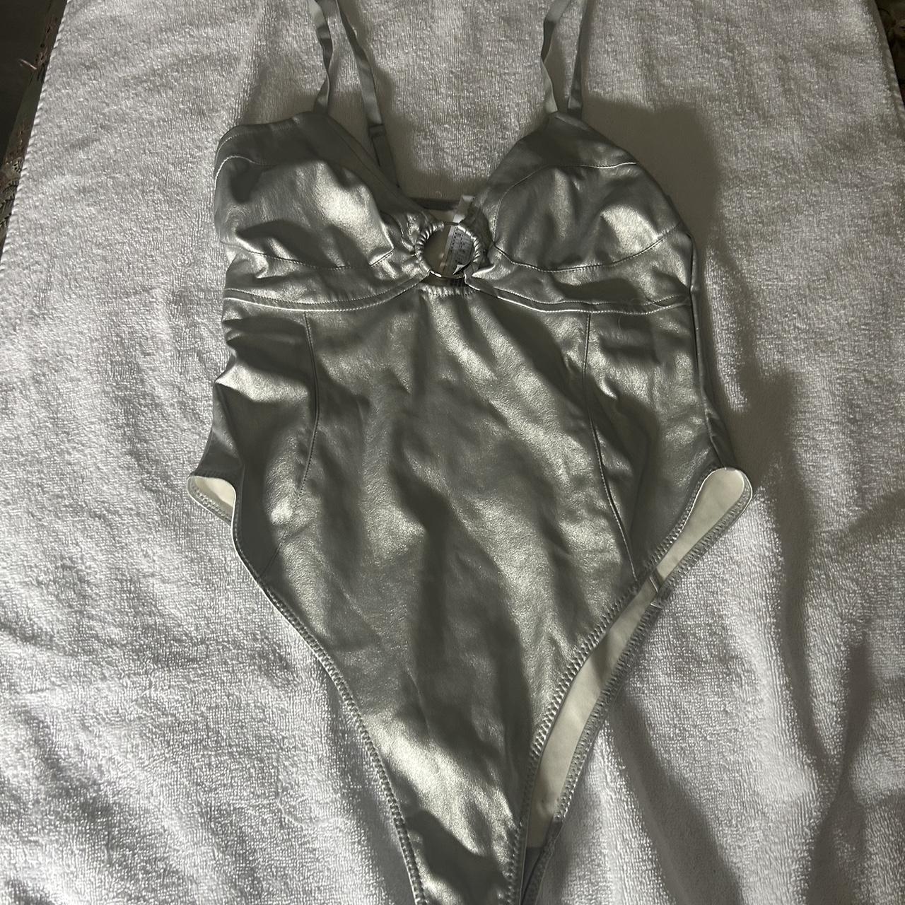 Woman’s one piece swimsuit! Very sexy and eye catching. - Depop
