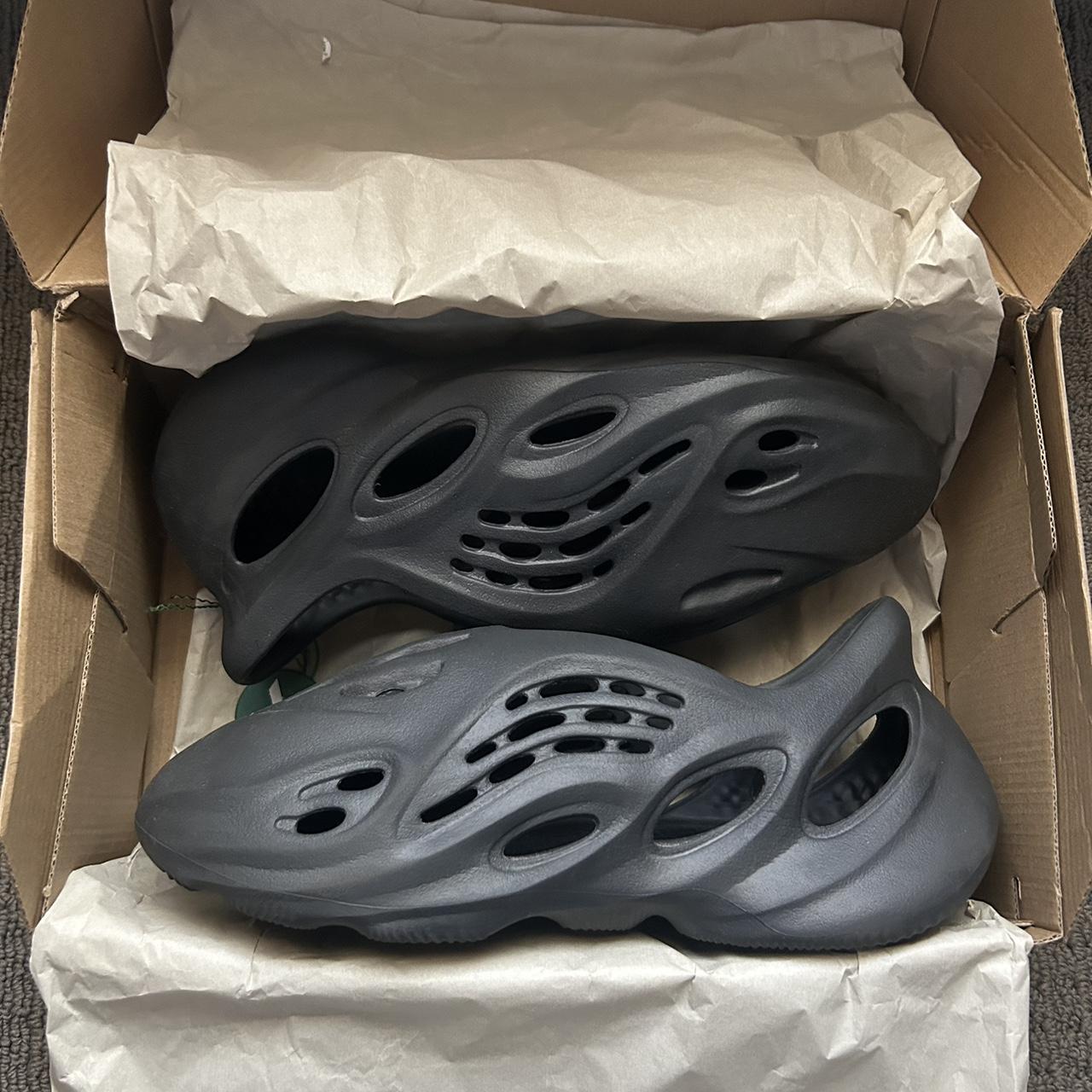 size 10 onyx foam rnners - Great condition -... - Depop