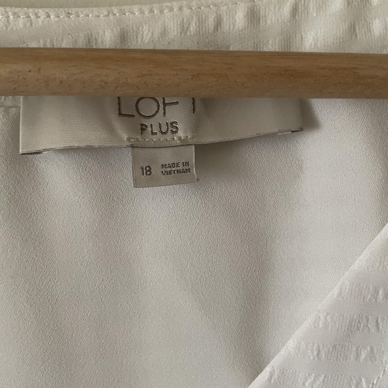 LOFT Women's White Blouse | Depop