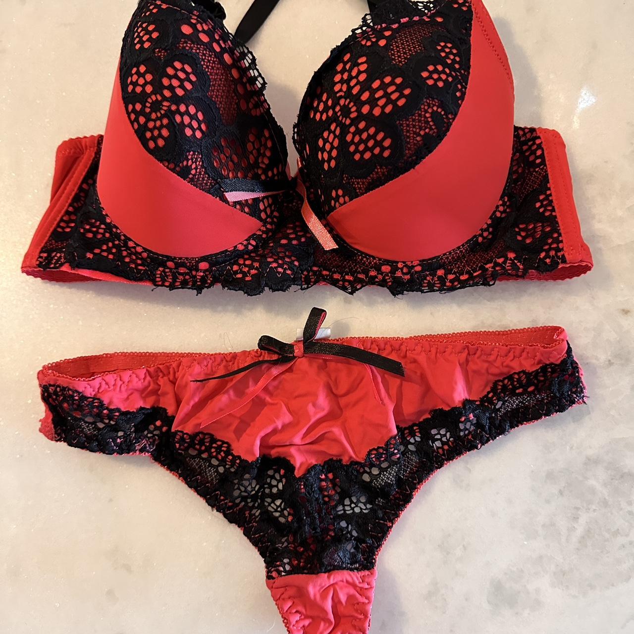 Lingerie Set Brand new, never worn Size 80B = 34B... | Depop