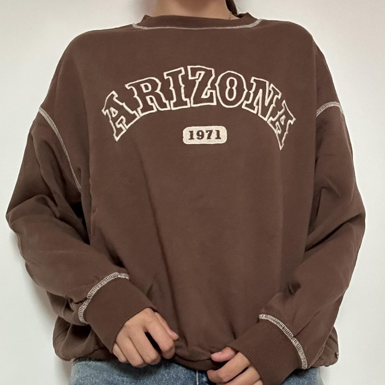 Pull and bear ‘arizona’ jumper Size XS but could... - Depop