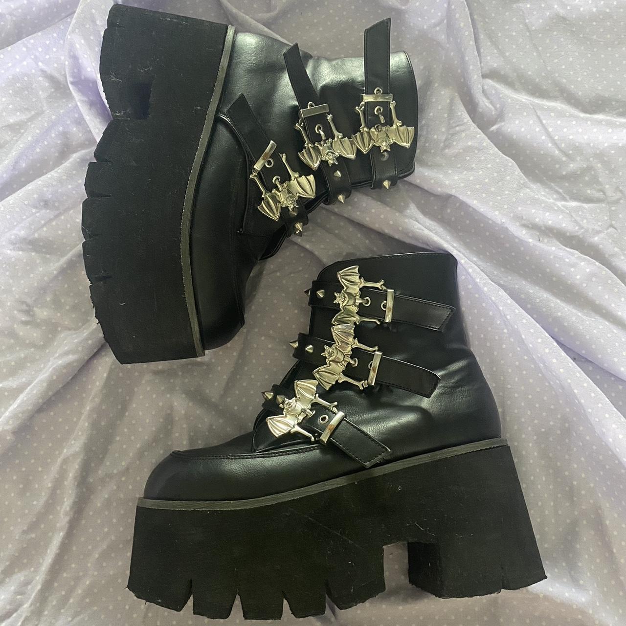 Women’s 9 bat demonias, retail runs for 97$ NO... - Depop