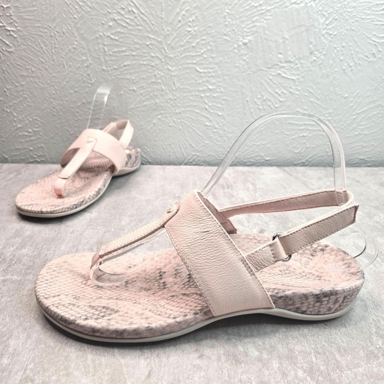 (D4-603) Vionic Orthopedic Thong Sandals Size 7 Pink... | Depop