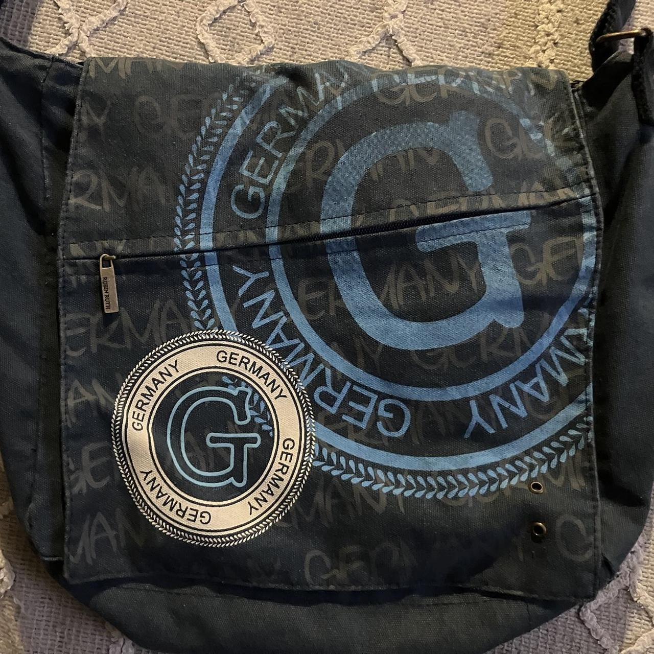 Robin Ruth Germany Messenger Bag 💙 has quite a few... - Depop
