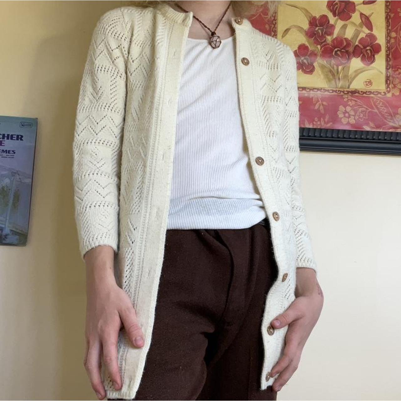 🌸 Cream patterned Cardigan 🌸 ~ 28” from neckline to... - Depop