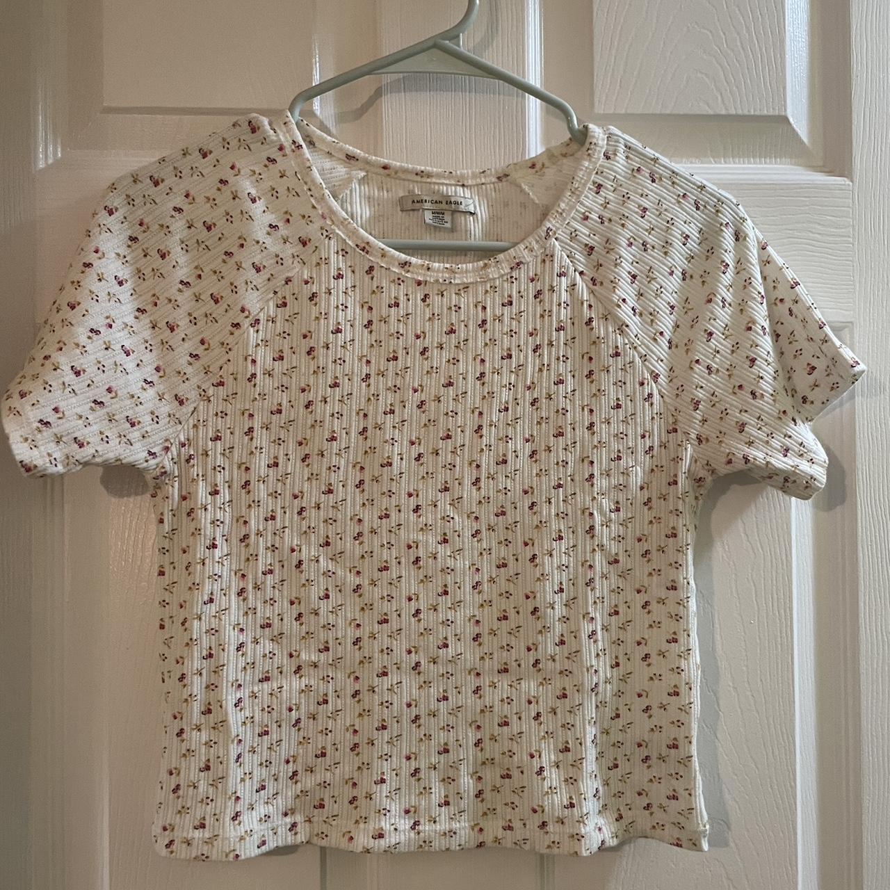 American eagle baby tee Size medium - Depop