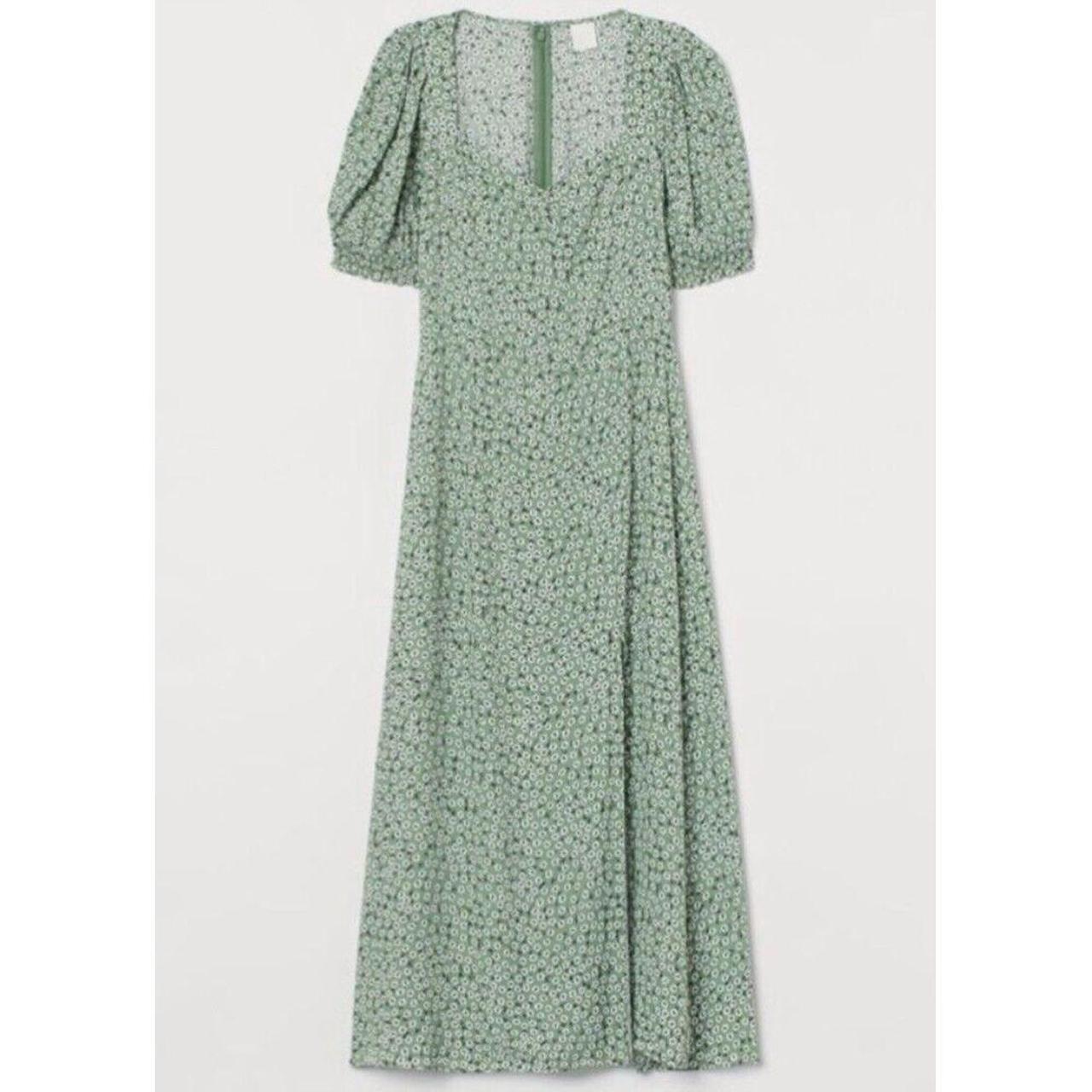 H&M Green Floral Print Puff Sleeve Sweetheart Neck... - Depop