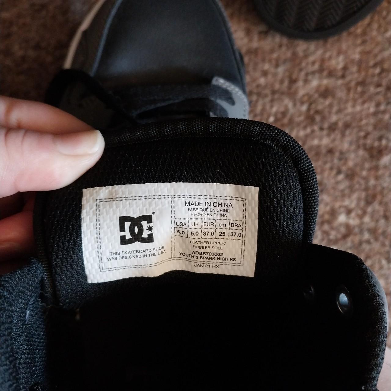 DC Shoes Women's Black and Grey Trainers | Depop