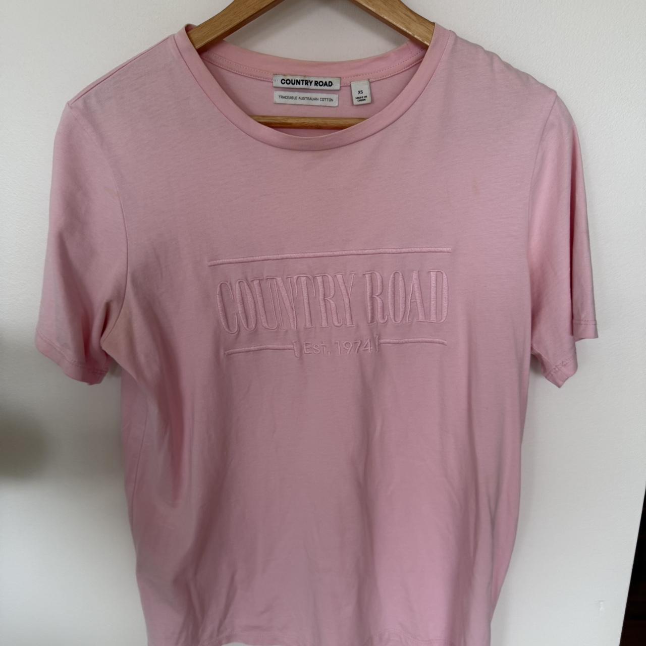 Country Road t-shirt pink size XS Discolouration as... - Depop