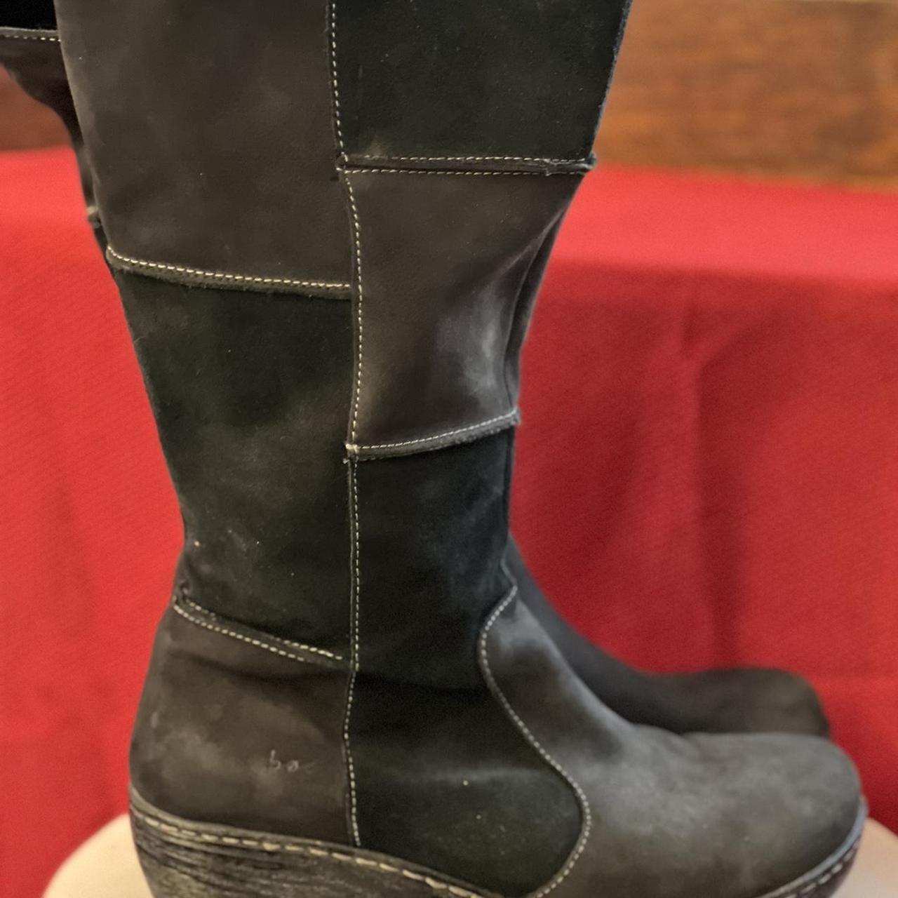 boc Black knee-high suede boots #kneehighboots #suede - Depop