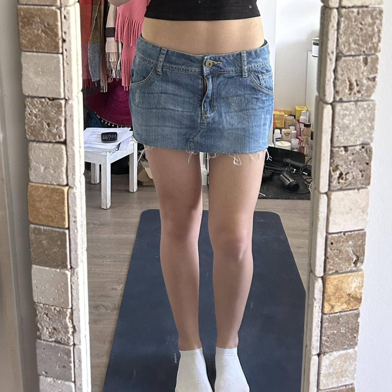 Vintage low waist mini denim skirt 29 waist Shown on... - Depop