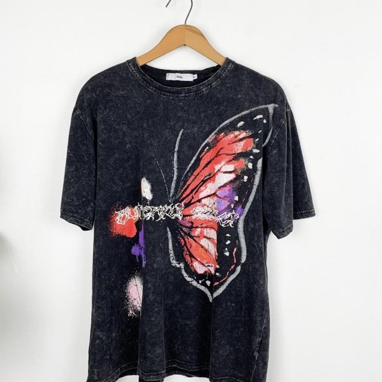 Adika butterfly oversized tee - Depop