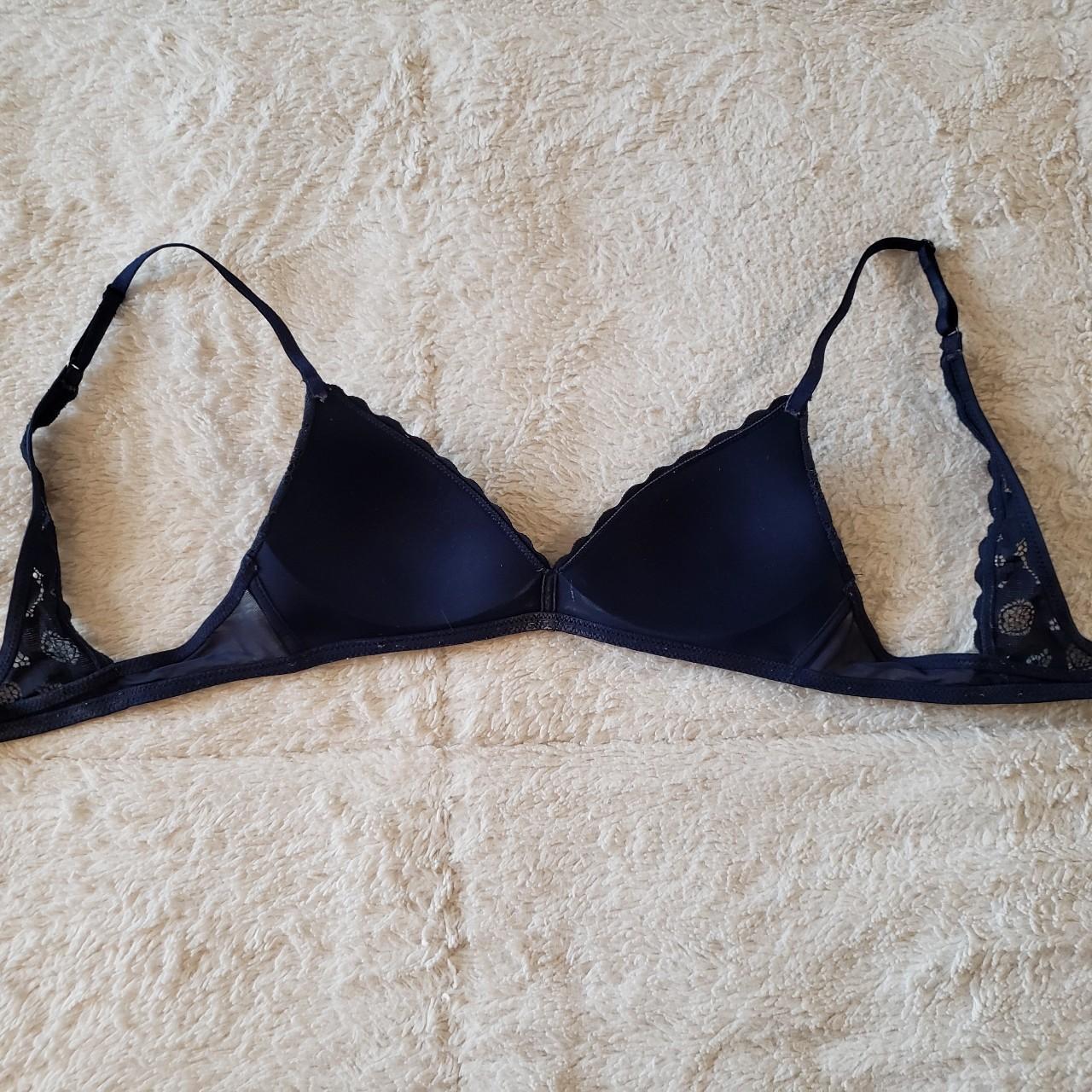 Aerie navy bra Gently used, good condition - Depop