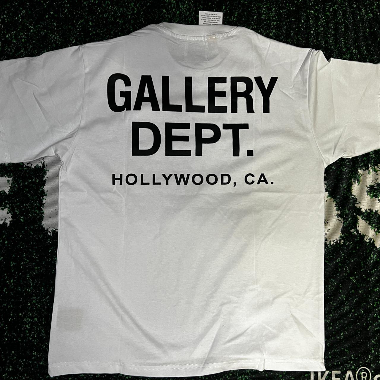 Gallery Dept. Men's Black and White T-shirt | Depop