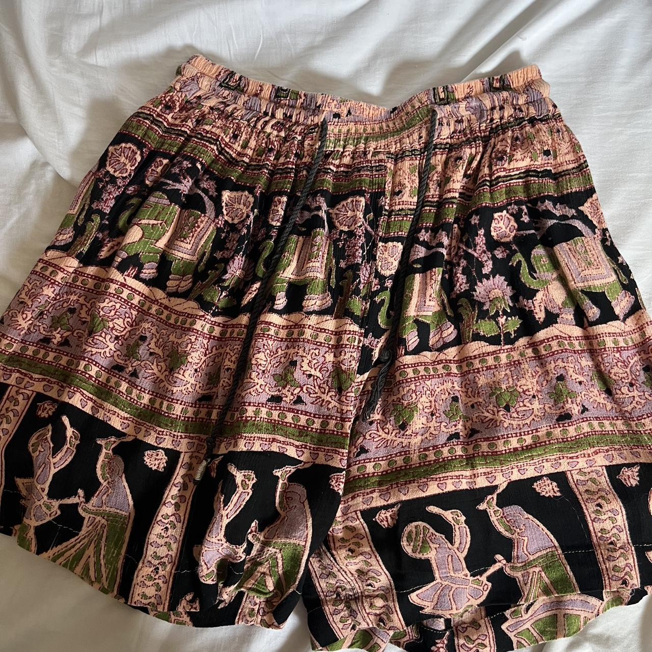 CUTEST BOHO FLOWY SKORT 🍒🎀🦜⚡️💗 ️Shorts but looks... - Depop