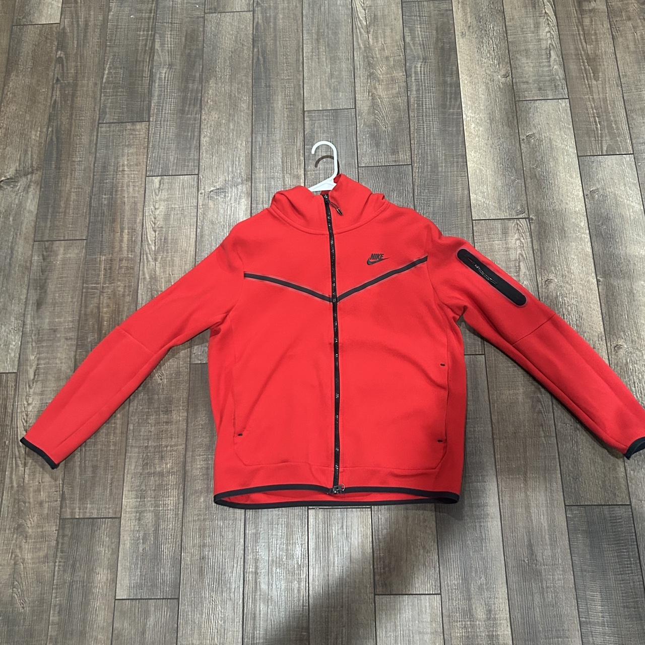 Red Nike Tech - Depop