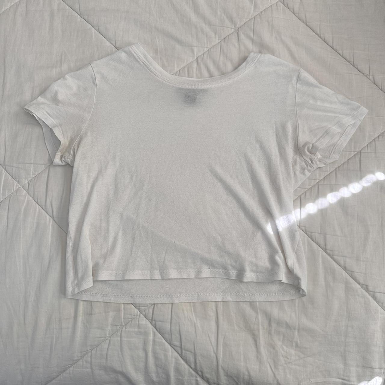 Forever 21 Basic white crop top 2 small holes near... - Depop