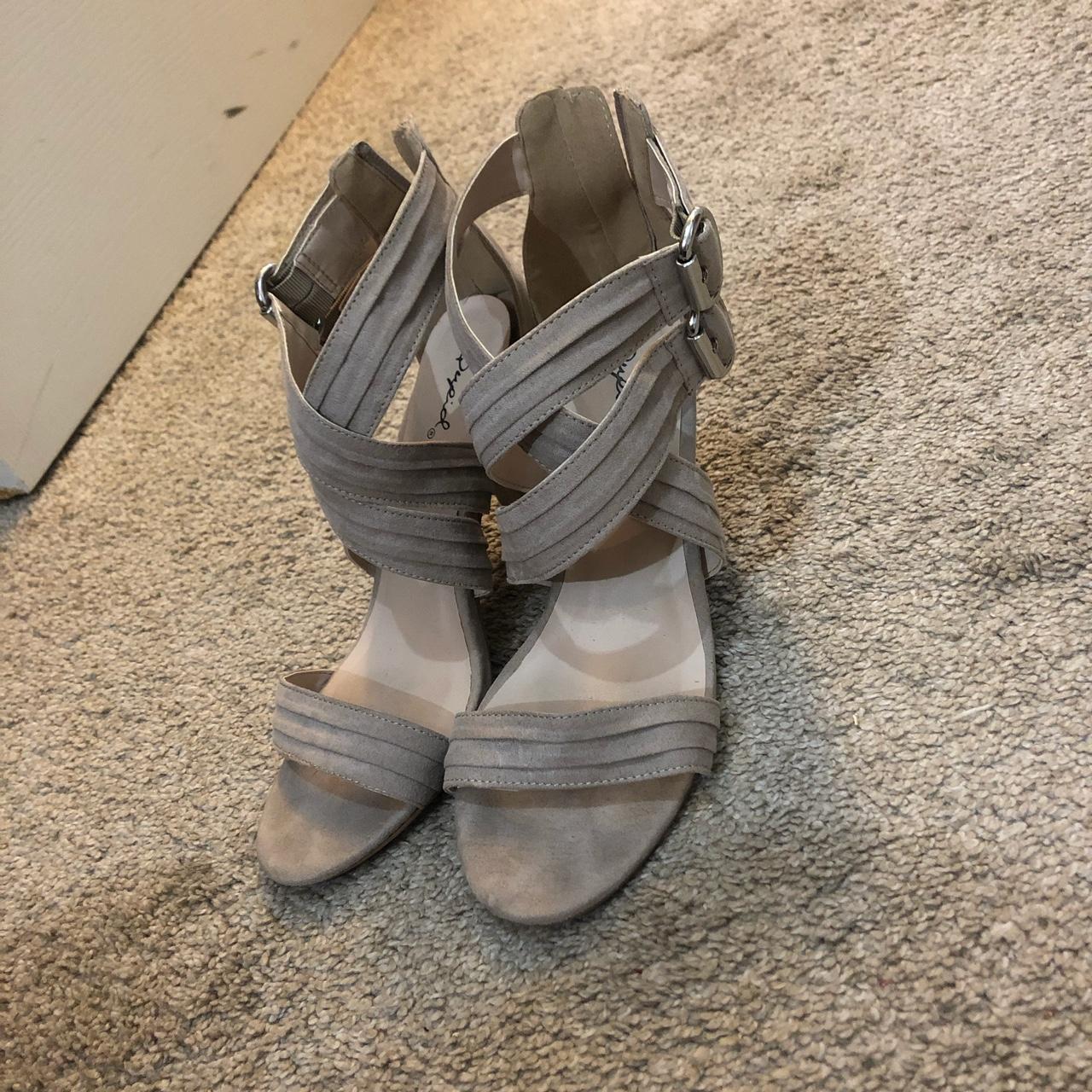 Lightly worn heels suede light pink/ mauve / flesh... - Depop