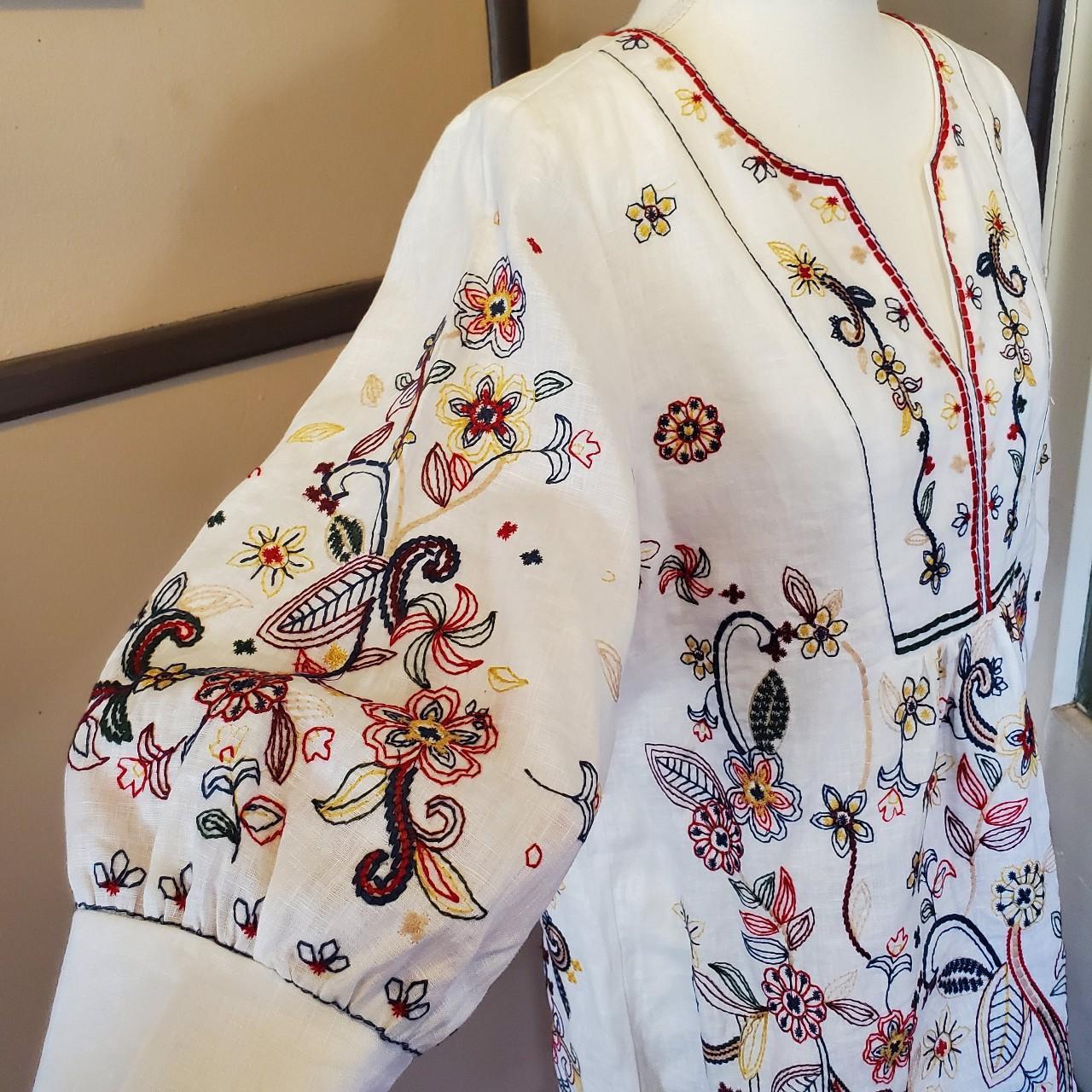 White linen embroidered tunic. Ballooned sleeves... - Depop