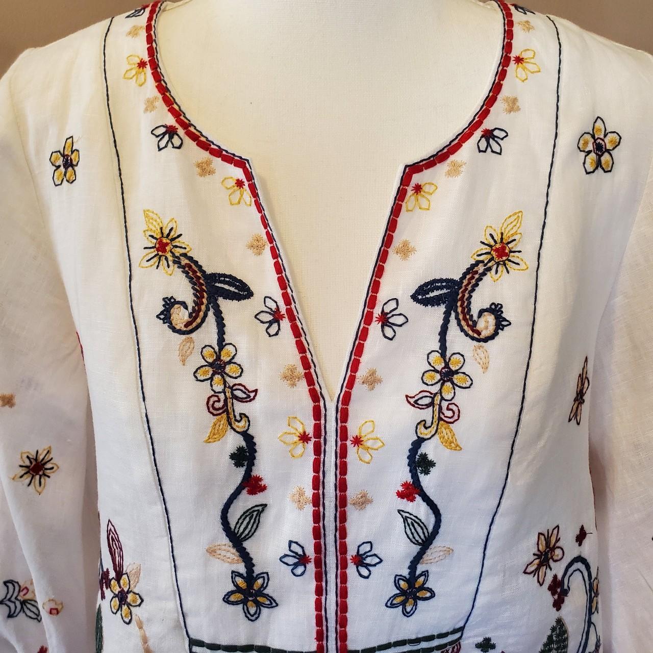 White linen embroidered tunic. Ballooned sleeves... - Depop