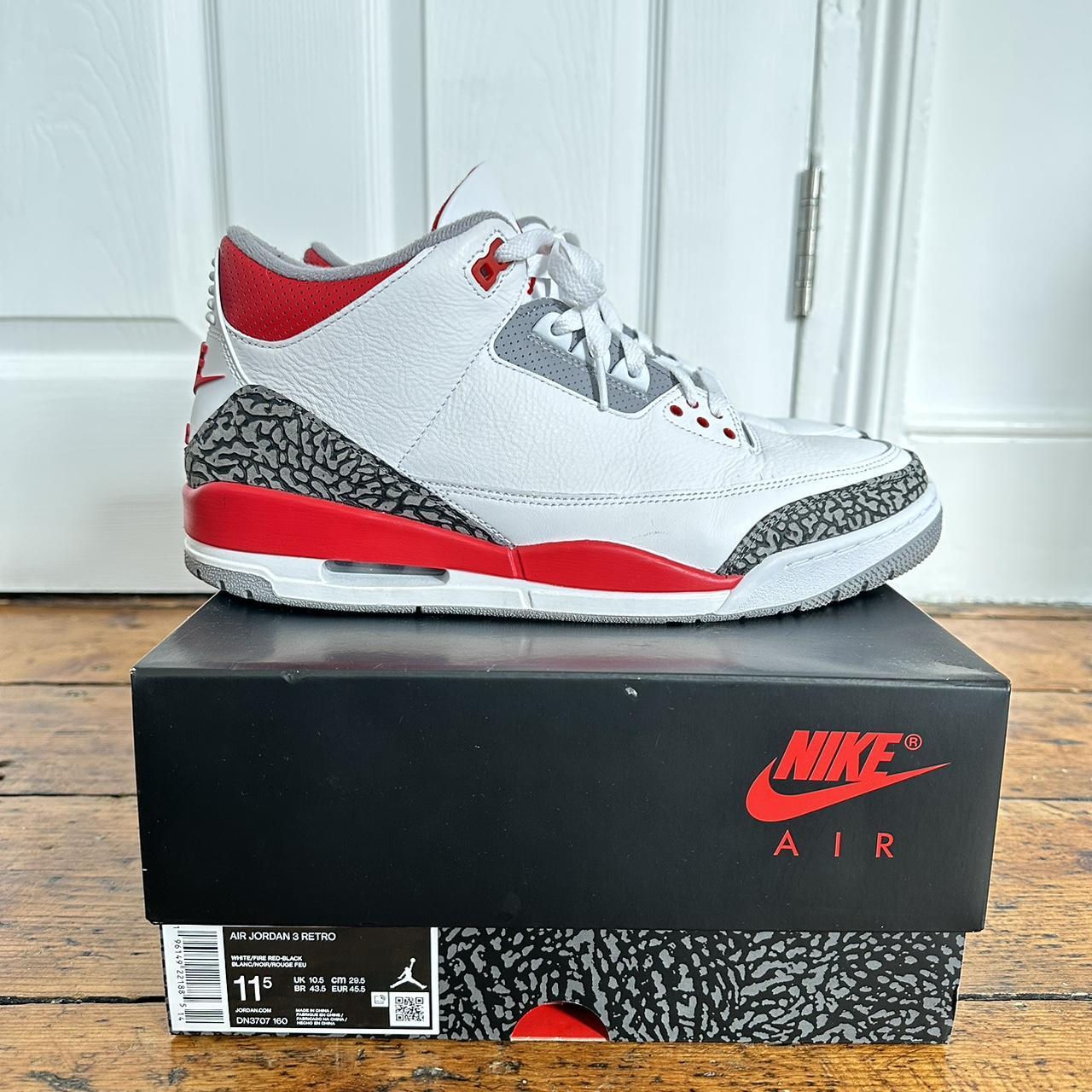 Jordan III Fire Red Size 10,5 UK OG Box - Depop