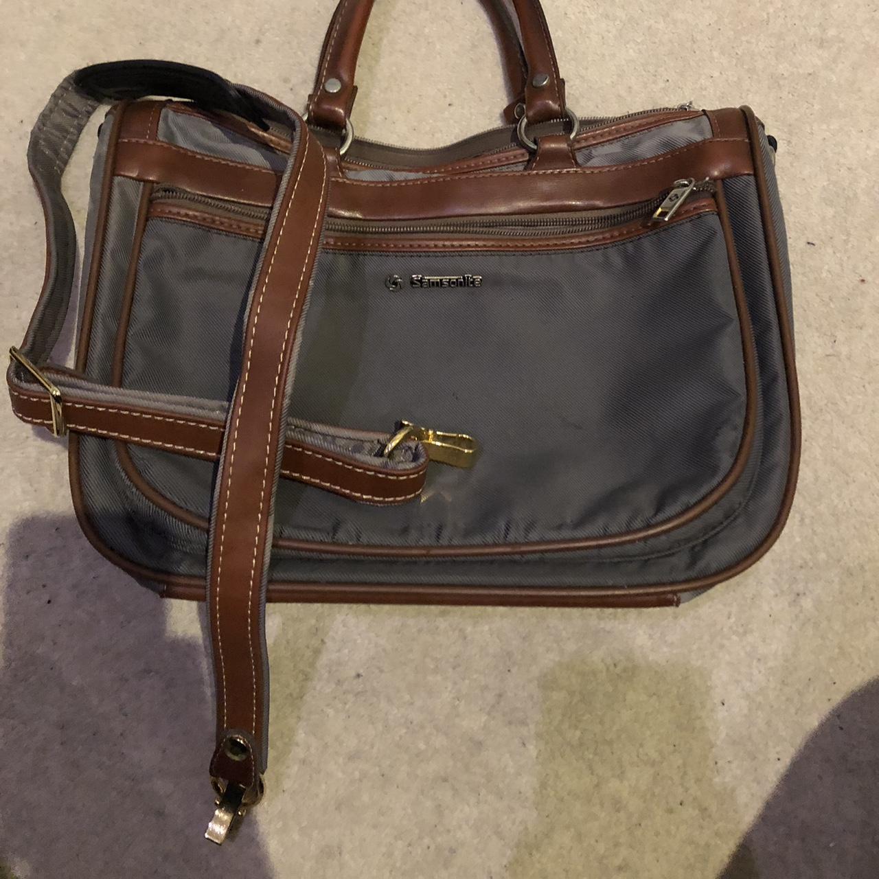 Samsonite Handbag Classic and very used, but with... - Depop
