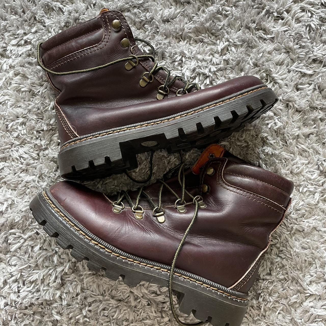Maroon Sebago combat boots in amazing condition.... - Depop