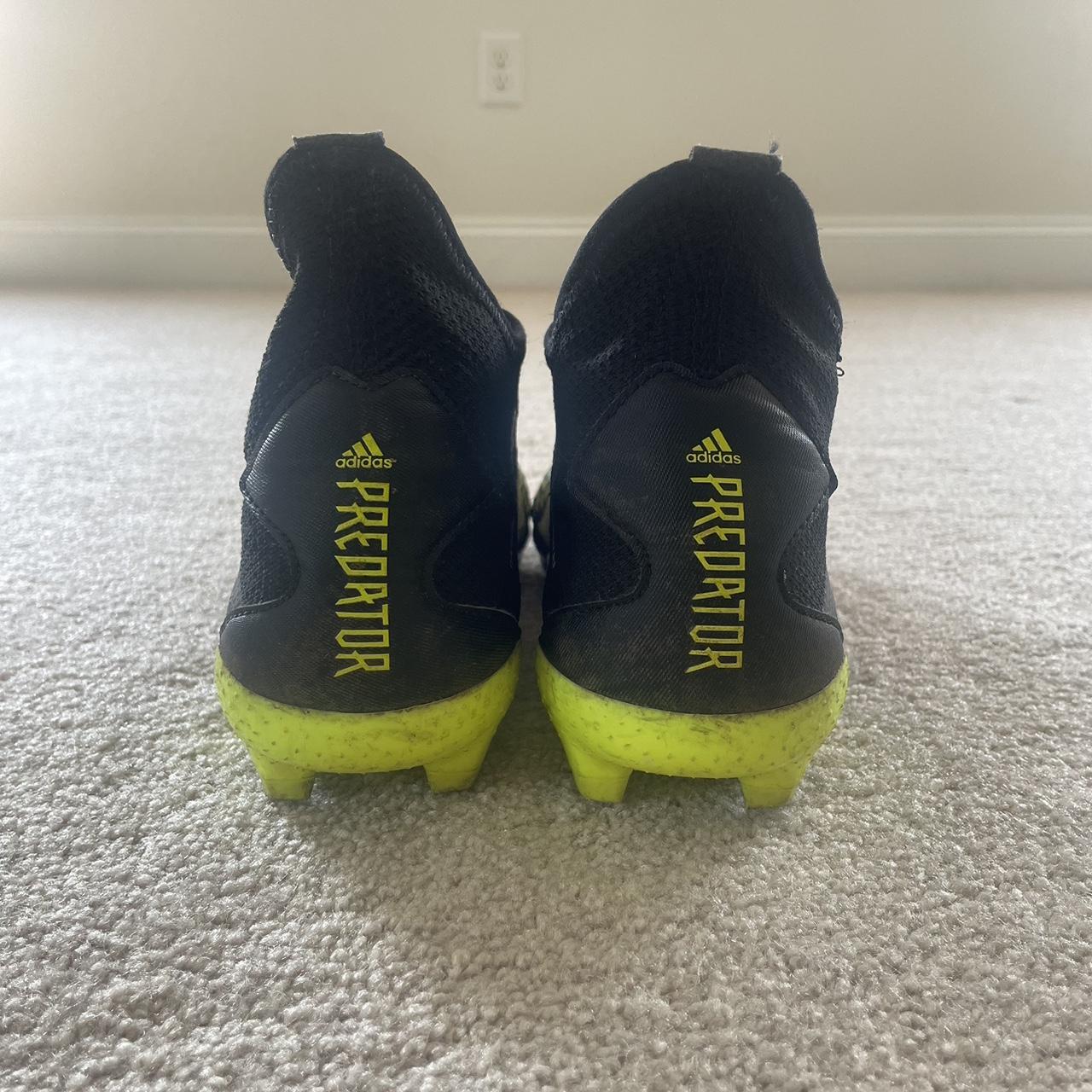 Adidas Predator Freak .3 Laceless Cleats. FG Studs.... - Depop