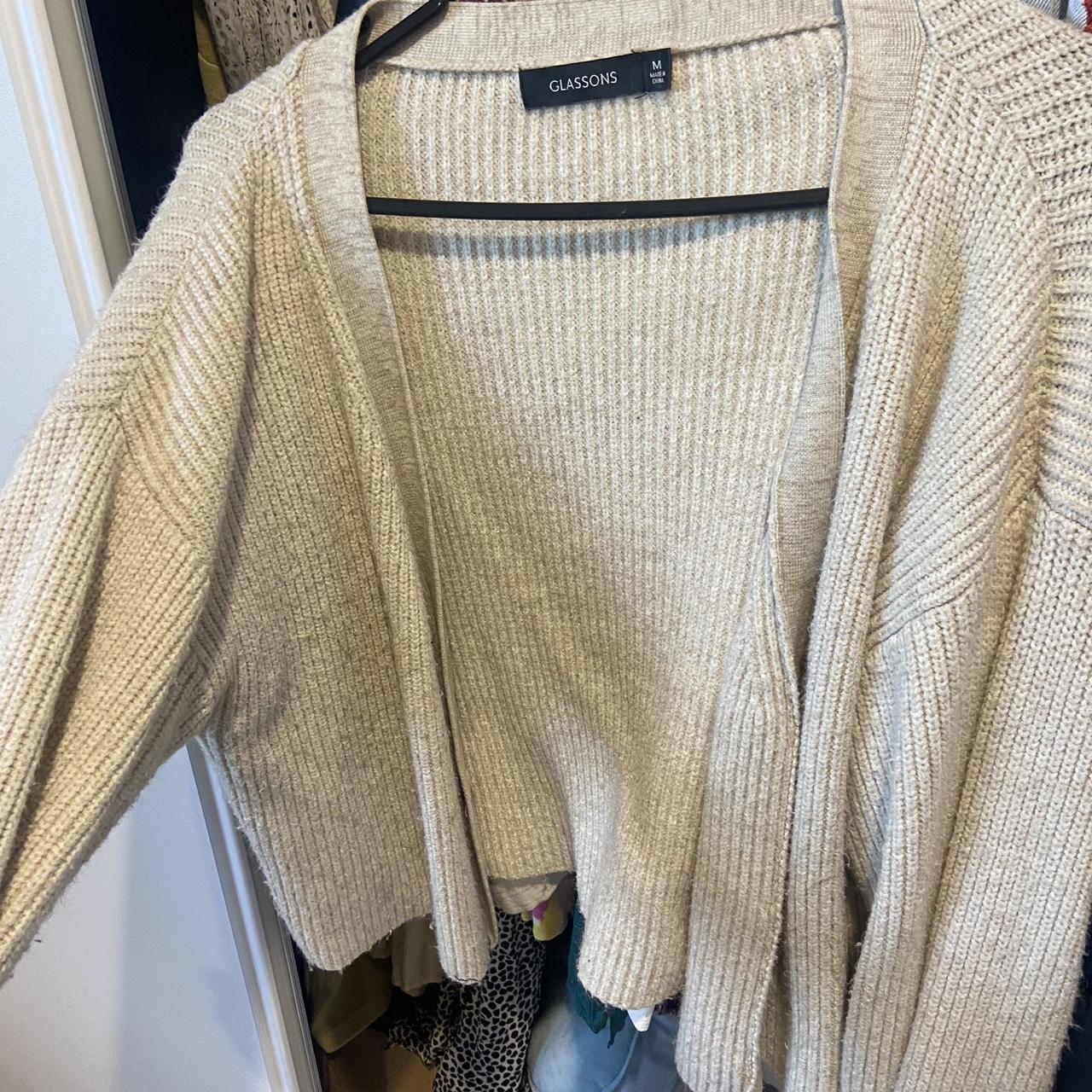 Glassine Cardigan Super comfy Size M - Depop