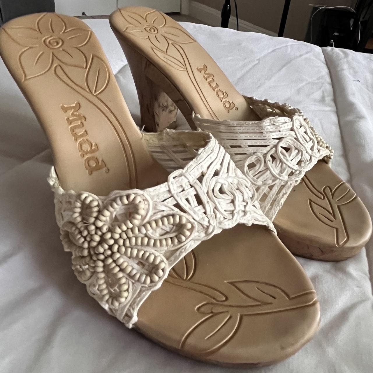 Mudd Clothing Women's Tan and Cream Mules | Depop
